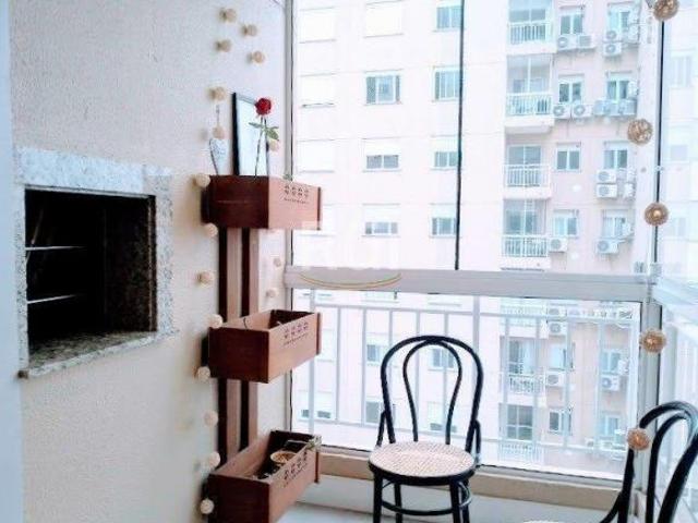 Apartamento em Avenida Arnaldo Bohrer Teresópolis Porto Alegre/RS