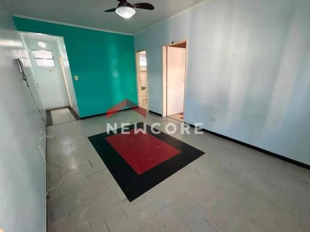 Apartamento em Avenida Barão de Penedo José Menino Santos/SP