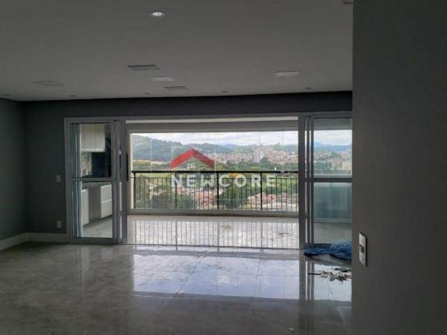 Apartamento em Avenida Bartholomeu de Carlos Jardim Flor da Montanha Guarulhos/SP