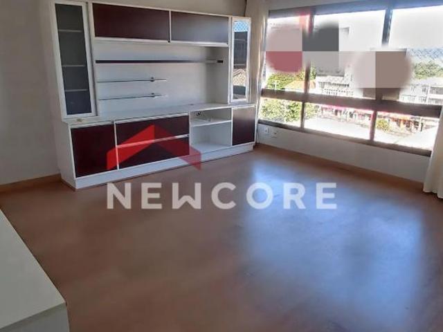Apartamento em Avenida Caçapava Petrópolis Porto Alegre/RS