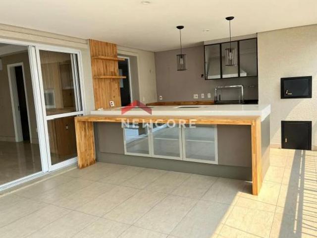 Apartamento em Avenida Chibarás Moema São Paulo/SP