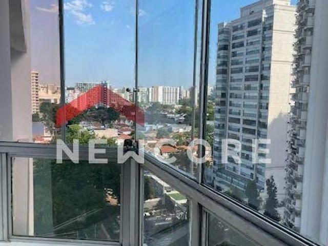 Apartamento em Avenida Cotovia Indianópolis São Paulo/SP