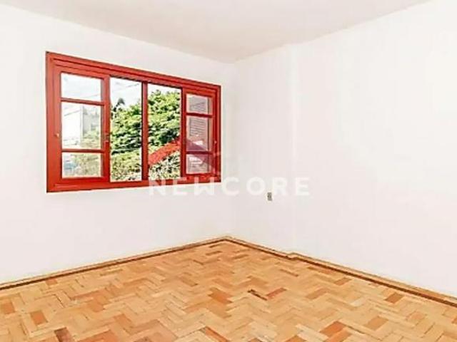 Apartamento em Avenida Cristóvão Colombo Floresta Porto Alegre/RS