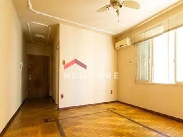 Apartamento em Avenida Cristóvão Colombo Floresta Porto Alegre/RS