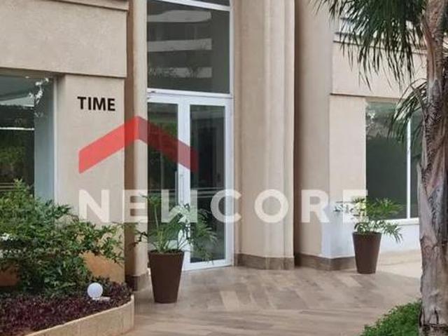 Apartamento em Avenida Delmar Alphaville Empresarial Barueri/SP