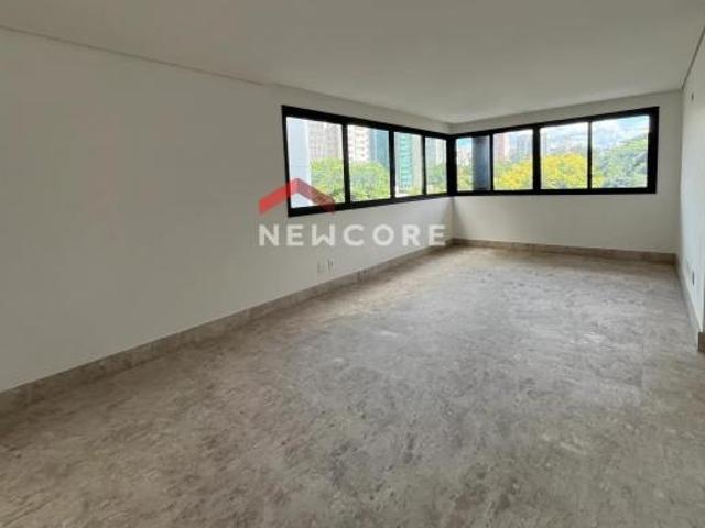 Apartamento em Avenida do Contorno Cidade Jardim Belo Horizonte/MG