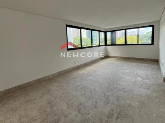 Apartamento em Avenida do Contorno Cidade Jardim Belo Horizonte/MG