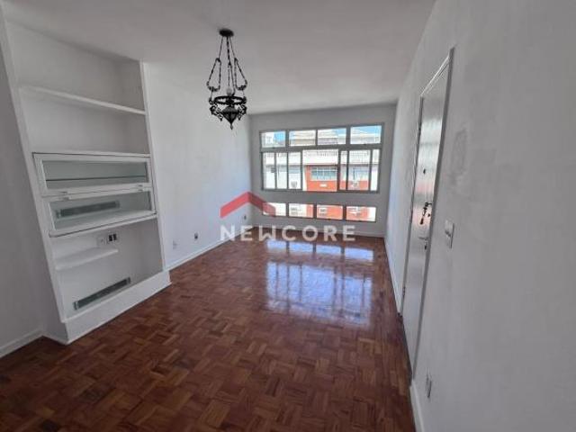 Apartamento em Avenida Doutor Epitácio Pessoa Aparecida Santos/SP