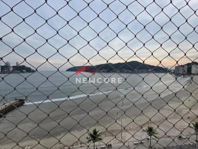 Apartamento em Avenida Embaixador Pedro de Toledo Centro São Vicente/SP