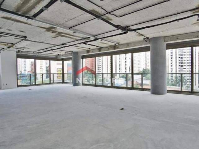 Apartamento em Avenida Hélio Pellegrino Vila Nova Conceição São Paulo/SP