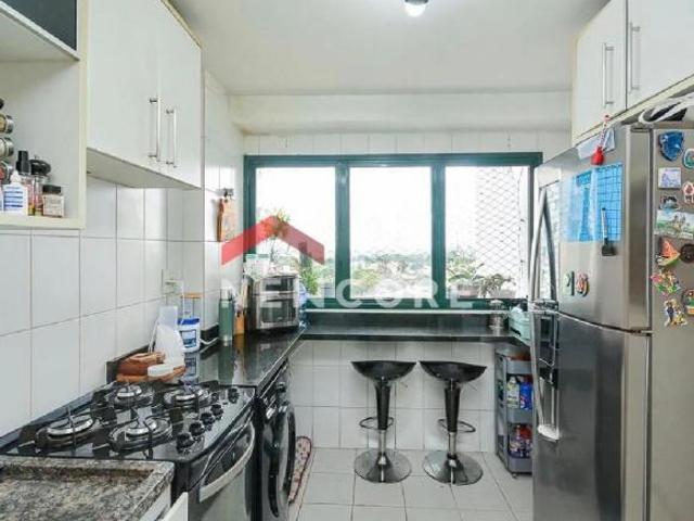 Apartamento em Avenida Interlagos Interlagos São Paulo/SP