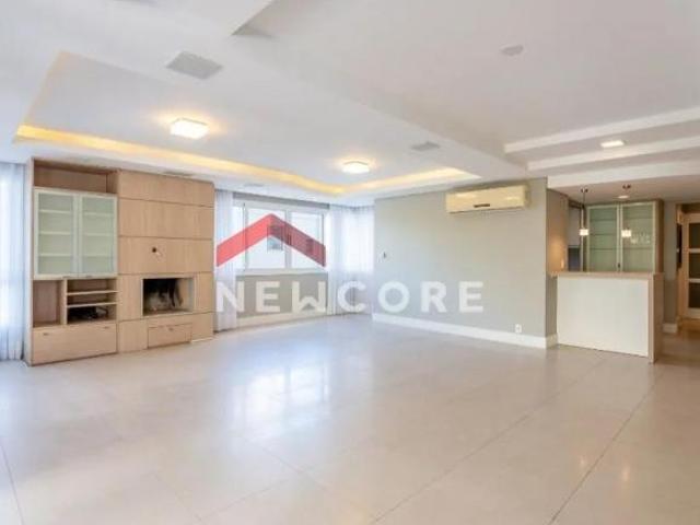 Apartamento em Avenida Luiz Manoel Gonzaga Três Figueiras Porto Alegre/RS