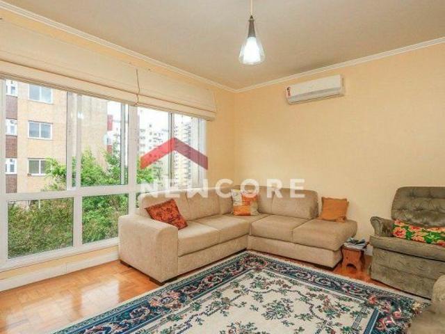Apartamento em Avenida Lageado Petrópolis Porto Alegre/RS