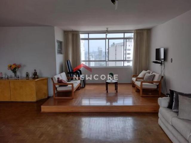 Apartamento em Avenida Paes de Barros Mooca São Paulo/SP