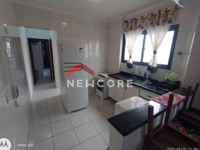 Apartamento em Avenida Paris Boqueirão Praia Grande/SP