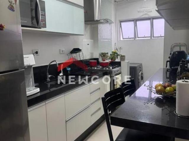 Apartamento em Avenida Presidente Humberto de Alencar Castelo Branco Vila Leonor Guarulhos/SP