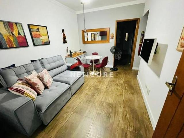 Apartamento em Avenida Presidente Wilson Gonzaga Santos/SP