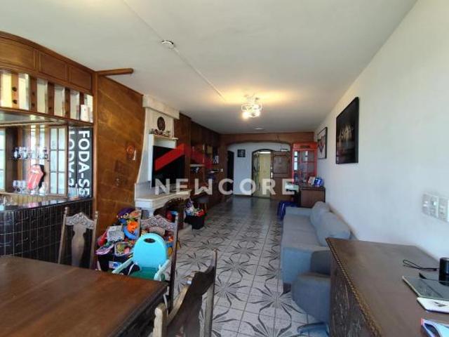 Apartamento em Avenida Presidente Wilson Gonzaga Santos/SP