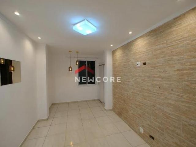 Apartamento em Avenida Presidente Wilson José Menino Santos/SP