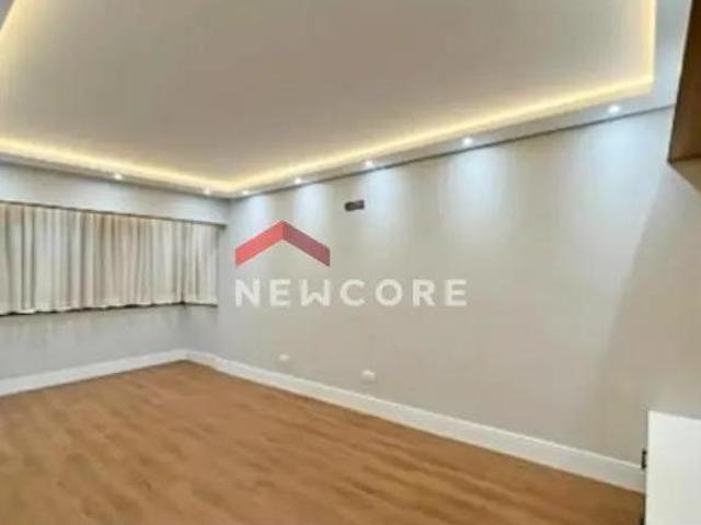 Apartamento em Avenida Presidente Wilson José Menino Santos/SP