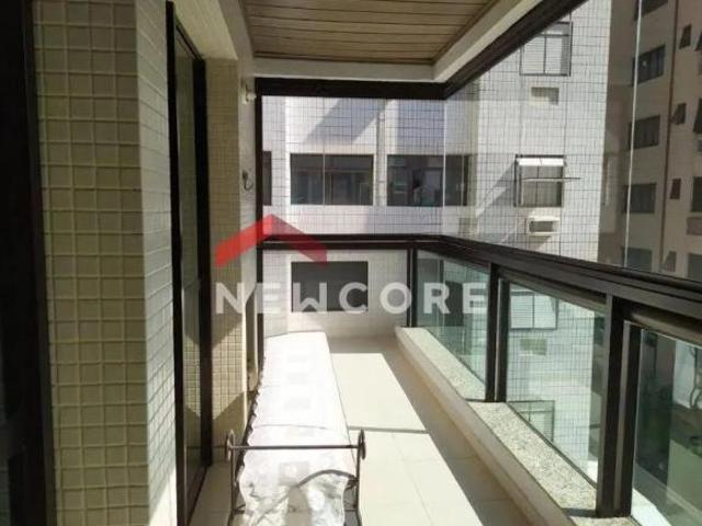 Apartamento em Avenida Presidente Wilson Pompéia Santos/SP