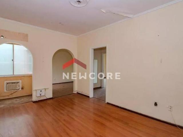 Apartamento em Avenida Protásio Alves Petrópolis Porto Alegre/RS