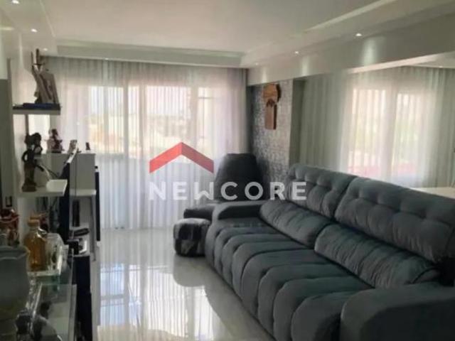 Apartamento em Avenida República Argentina Portão Curitiba/PR