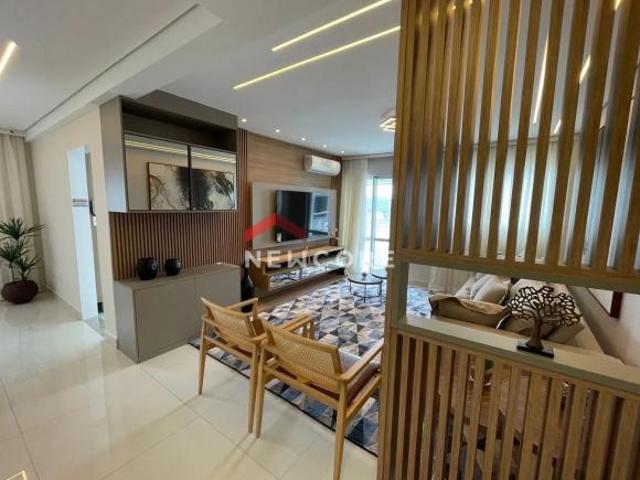 Apartamento em Avenida Rio Branco Canto do Forte Praia Grande/SP