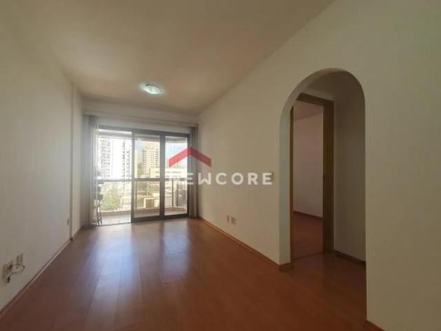 Apartamento em Avenida Rouxinol Moema São Paulo/SP