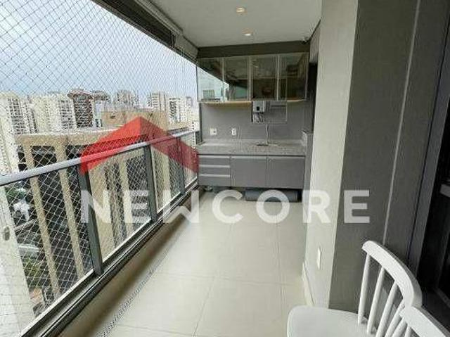 Apartamento em Avenida Rouxinol Indianópolis São Paulo/SP