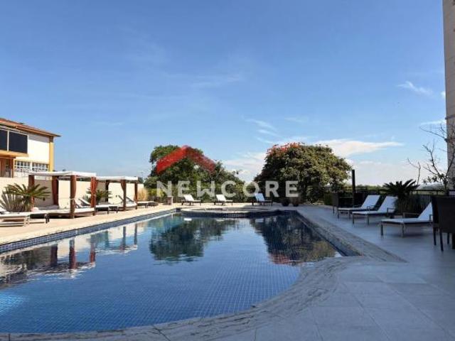 Apartamento em Avenida São Camilo Granja Viana Cotia/SP