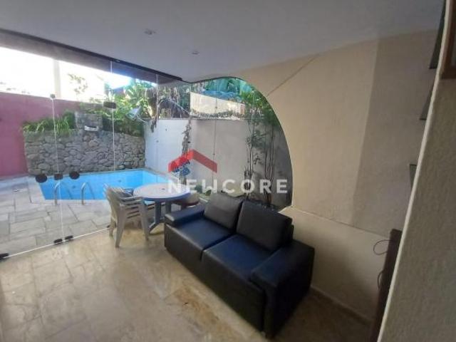 Apartamento em Avenida Santa Maria Enseada Guarujá/SP