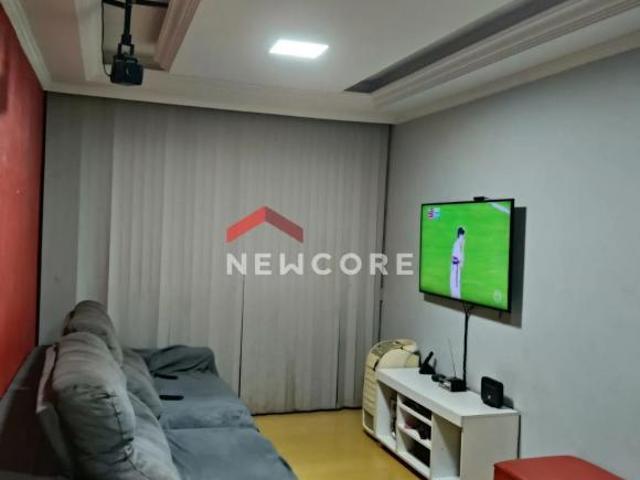 Apartamento em Avenida Sara Zirlis Vila Lutécia Santo André/SP