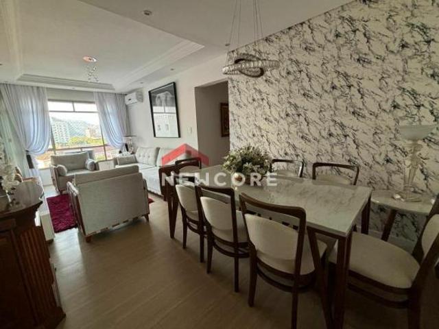 Apartamento em Avenida Senador Pinheiro Machado Marapé Santos/SP