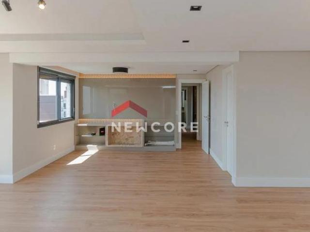 Apartamento em Avenida Senador Tarso Dutra Petrópolis Porto Alegre/RS