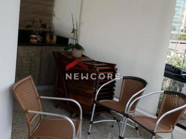 Apartamento em Avenida Siqueira Campos Boqueirão Santos/SP