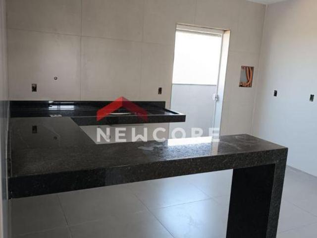 Apartamento em Avenida Ubirajara Zacharias Novo Mundo Uberlândia/MG