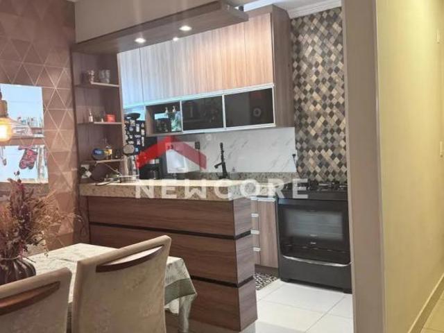 Apartamento em Avenida Ubiratan Honório de Castro Santa Mônica Uberlândia/MG