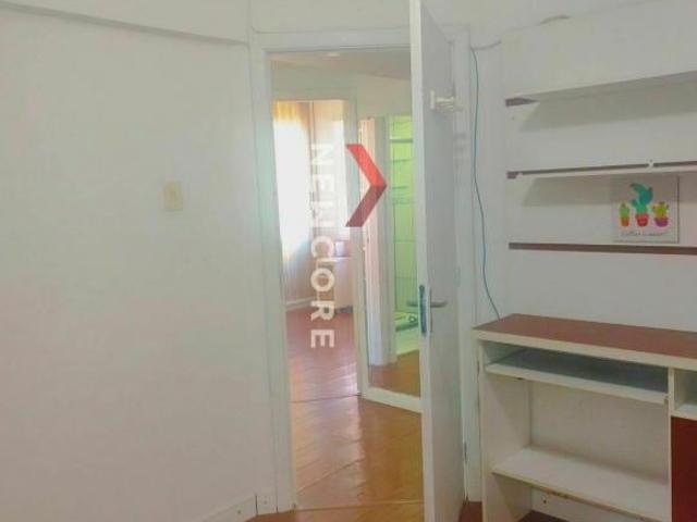 Apartamento em Avenida Venâncio Aires Farroupilha Porto Alegre/RS