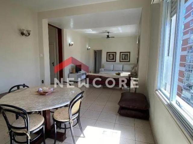 Apartamento em Avenida Vicente de Carvalho Boqueirão Santos/SP