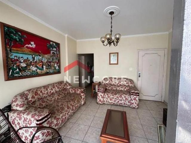 Apartamento em Avenida Vicente de Carvalho Gonzaga Santos/SP