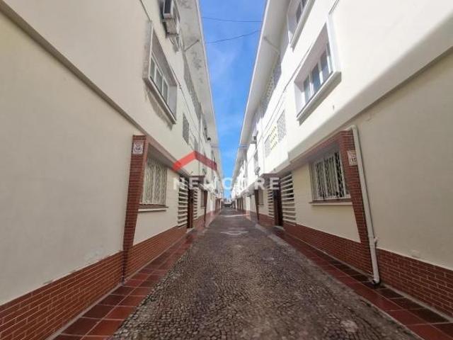 Apartamento em Avenida Washington Luís Boqueirão Santos/SP