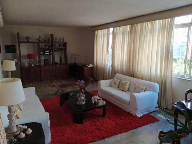 Apartamento em Avenida Washington Luís Gonzaga Santos/SP