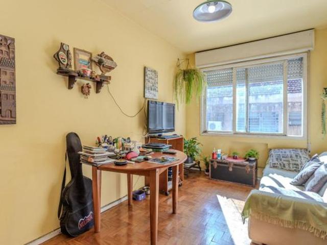 Apartamento em Azenha