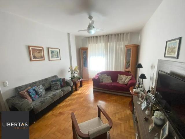 Apartamento em Azenha