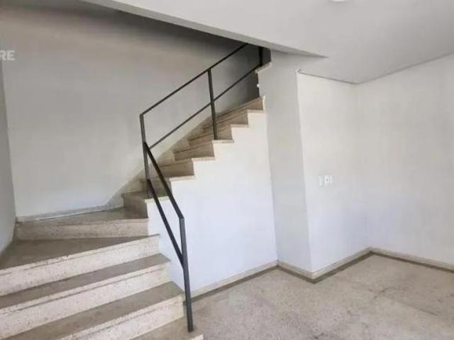 Apartamento em Azenha