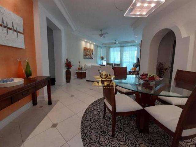 Apartamento em Balneário Guarujá, Guarujá/SP de 170m² 3 quartos à venda por R$ 1.350.000,00