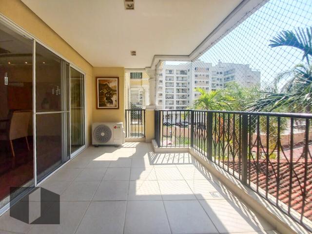 Apartamento em Barra da Tijuca, Rio de Janeiro/RJ de 122m² 3 quartos para locação R$ 7.200,00/mes