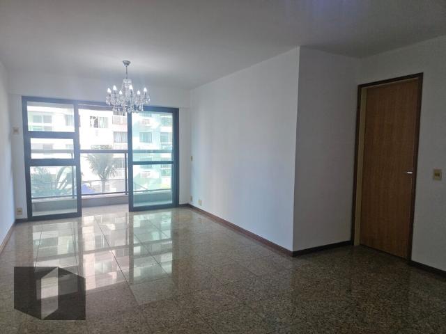 Apartamento em Barra da Tijuca, Rio de Janeiro/RJ de 133m² 4 quartos para locação R$ 9.000,00/mes