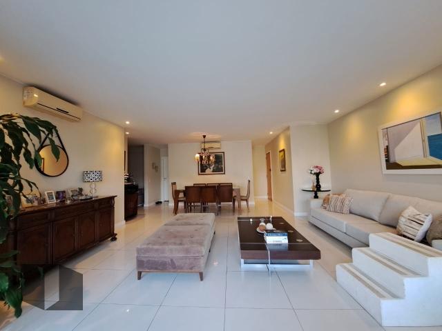 Apartamento em Barra da Tijuca, Rio de Janeiro/RJ de 206m² 4 quartos à venda por R$ 4.199.000,00